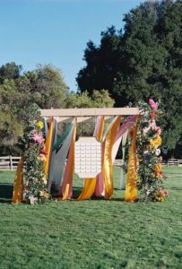 Decoração com TNT: tutoriais passo a passo e 51 ideias